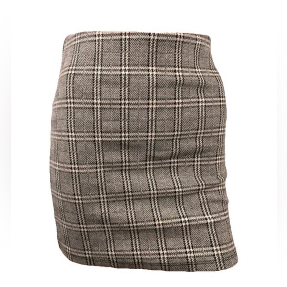 Forever 21 | Skirts | Plaid Preppy Mini Skirt Business Casual Black ...